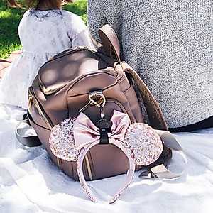 BAREFOOT CARIBOU Hat Clip for Travel, Mouse Ear Holder for Backpack, Bag and Purse, Hands-Free Clip-on Holder Strap for Baseball, Snapback, Ponytail Caps and Mouse Ears(Black)