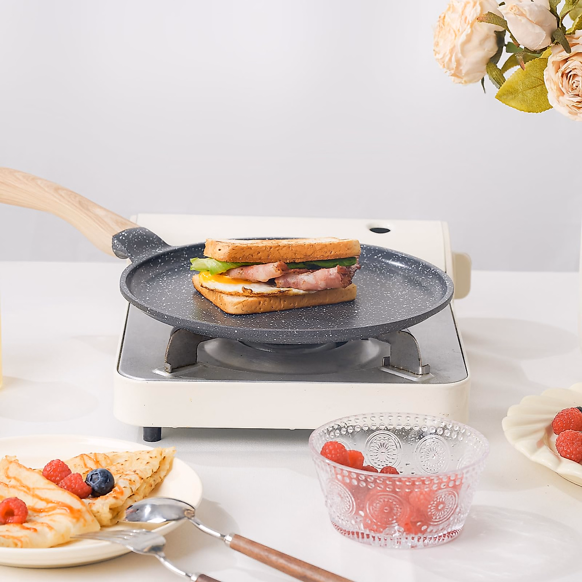 JEETEE Crepe Pan Nonstick, 9.5 inch Comales Para Tortillas Griddle Pan for Stove Top, Granite Coating Flat Pancake Pan Dosa Tawa, PFOA FREE and Induction Compatible (Grey)