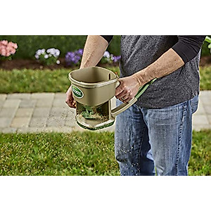Scotts Whirl Hand-Powered Spreader