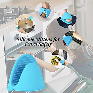Cake Carrier With Lid and Handle – 3 In 1 Multipurpose Cake Storage Container Hold Upto 11 Cupcakes, 10 Inched Cake & 5 Section Serving Tray for Snacks & Fruit – Cake Holder With Mittens