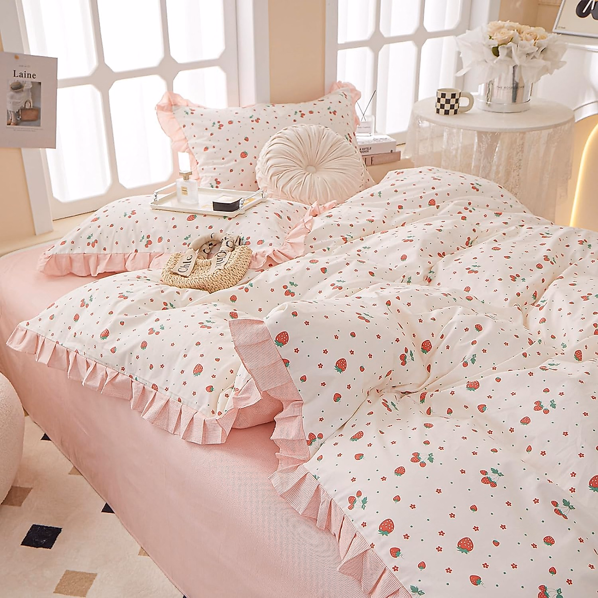 MKXI Strawberry Comforter Set Full Size Pink White Floral Comforters Kawaii Fruits Artistic Bedding Set Princess Bed Comforter with Ruffles Girls Pink Flowers Bedding Comforter Duvet Set