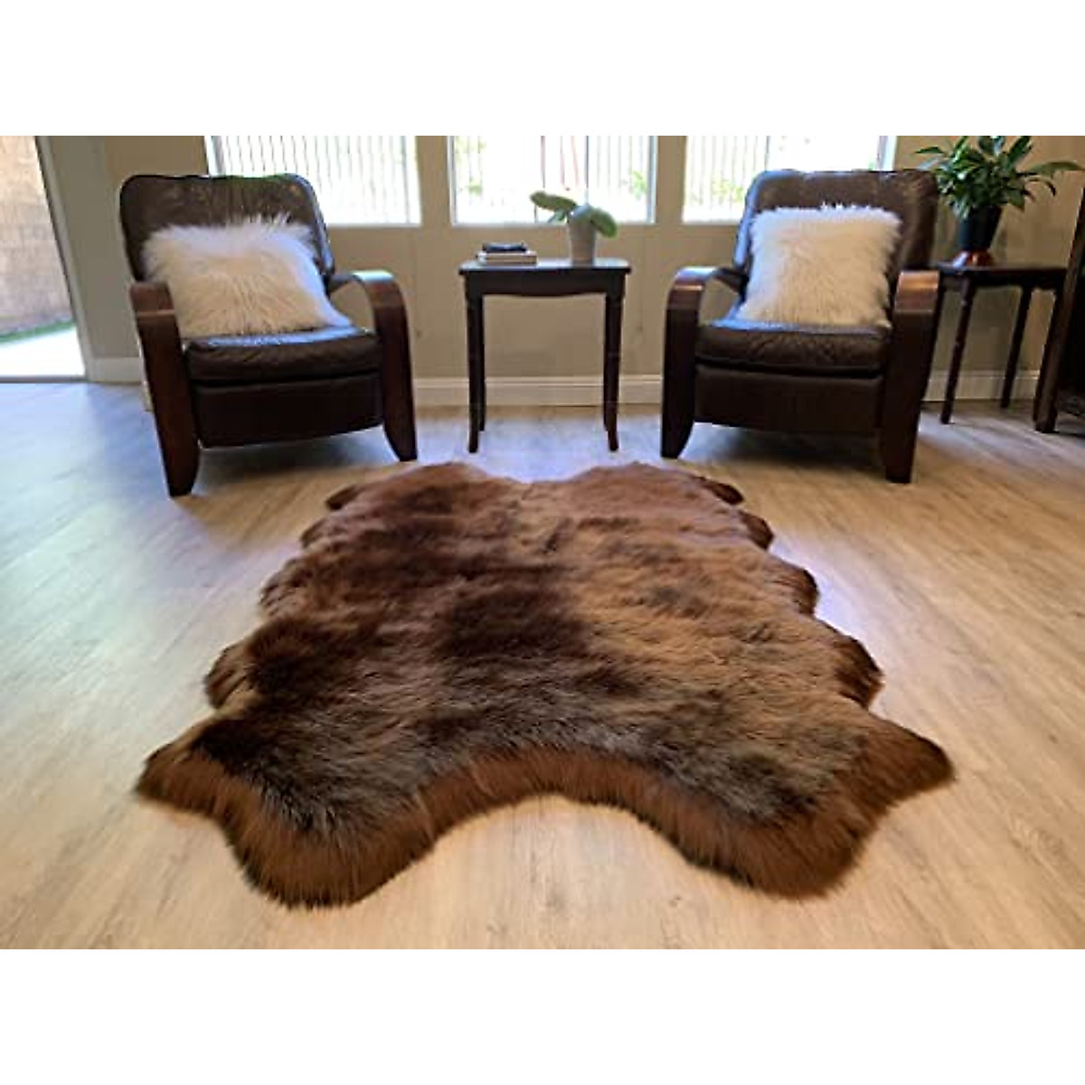 LAMBZY Faux Sheepskin Super Soft Hypoallergenic Silky Shag Rug for Living Room, Kids Room, Sofa (Quarto 4 Pelts 4'x6', Brown)