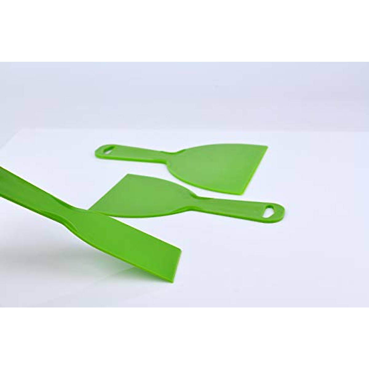 zYoung 5 Pcs Reusable Plastic Putty Knife Set Flexible Scraper Tool Flexible Paint Scrapers Tool for Decals, Wallpaper, Baking, Wall and Car Putty, Spackling, Patching and Painting