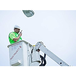 6 RDU4100 - UHF 4 Watt 10 Channel Heavy Duty Two Way Radios & 1 RLN6309 6 Radio Charger by Motorola Solutions - for Business Use