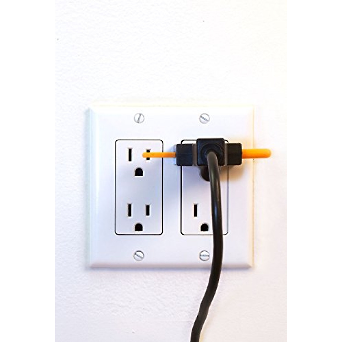 Kikkerland UL03-A Universal Travel Adapter, Black