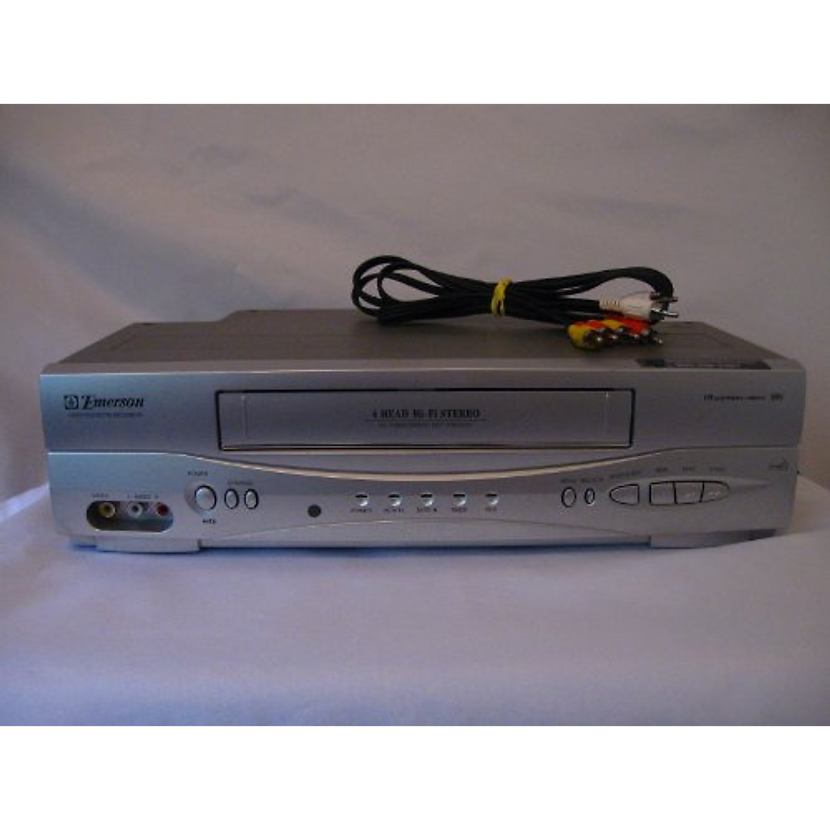 Emerson EWV603 4 Head HIFI Stereo ON-SCREEN MENU Video Player / Recorder (VCR) with 19 Micron Heads
