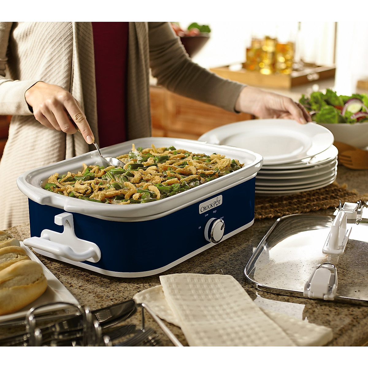 Crock-Pot Small 3.5 Quart Manual Casserole Slow Cooker and Food Warmer, Navy Blue (SCCPCCM350-BL)