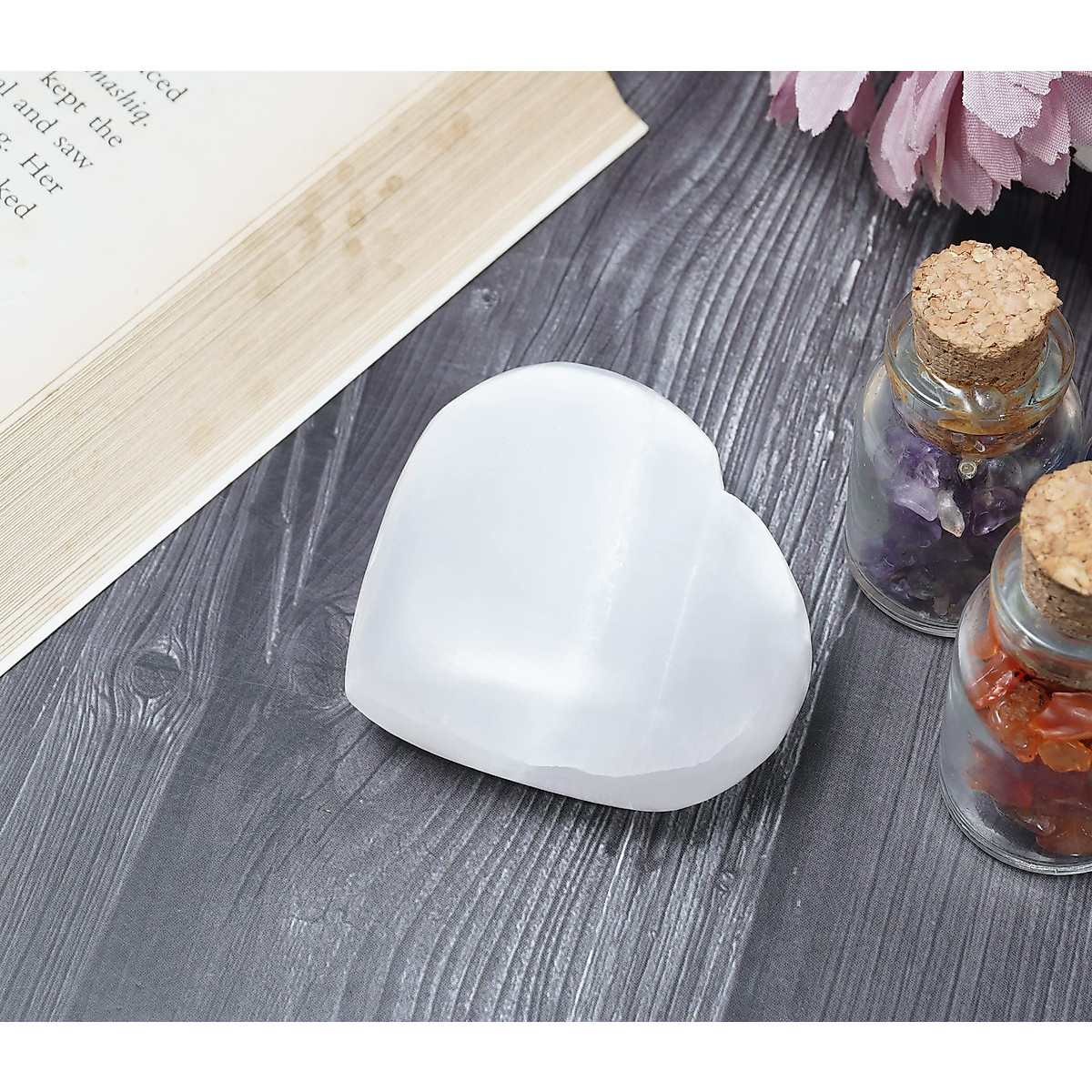 Crocon 50mm Selenite Heart stone Big Heart Shape Puff Stones Set 450+ Carats Pocket Crystal Healing Tumble Collection Palm Worry Stone Balancing Good Luck Charm Meditation Gift Craft Home Decor