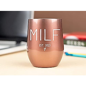 KLUBI New Mom Gifts 2023 MILF - 12oz Wine/Coffee Tumbler/Mug - Funny Gift Idea for First Time Mom, Women, Basket, Mommy, Pregnancy, Push, Baby Shower Gifts, Glass, Mom to Be, Mothers Day
