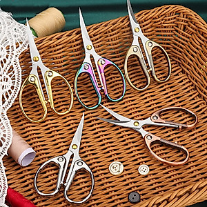 Aemoe 4.5 Inch Cute Embroidery Scissors with Curved Tip for Sewing, Small Stainless Steel Sharp Scissors Craft Shear for DIY Craft Art Work Sewing Handicrafts Needlework Tool and Daily Use Gold