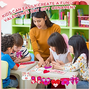 560 Pieces Valentine's Day DIY Craft Kit Felt Heart Animals Art Craft Set with Googly Eyes Gem Sticker for Kid Valentines Game Activity Party Supplies