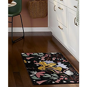 TOWN & COUNTRY LUXE Livie Floral Drip Everwash™ Washable Multi-Use Decorative Rug, Kitchen Rug, Low-Profile Door Mat, Bedroom Rug and Dorm Room Rug with Non-Slip Backing, Black, 24"x40"
