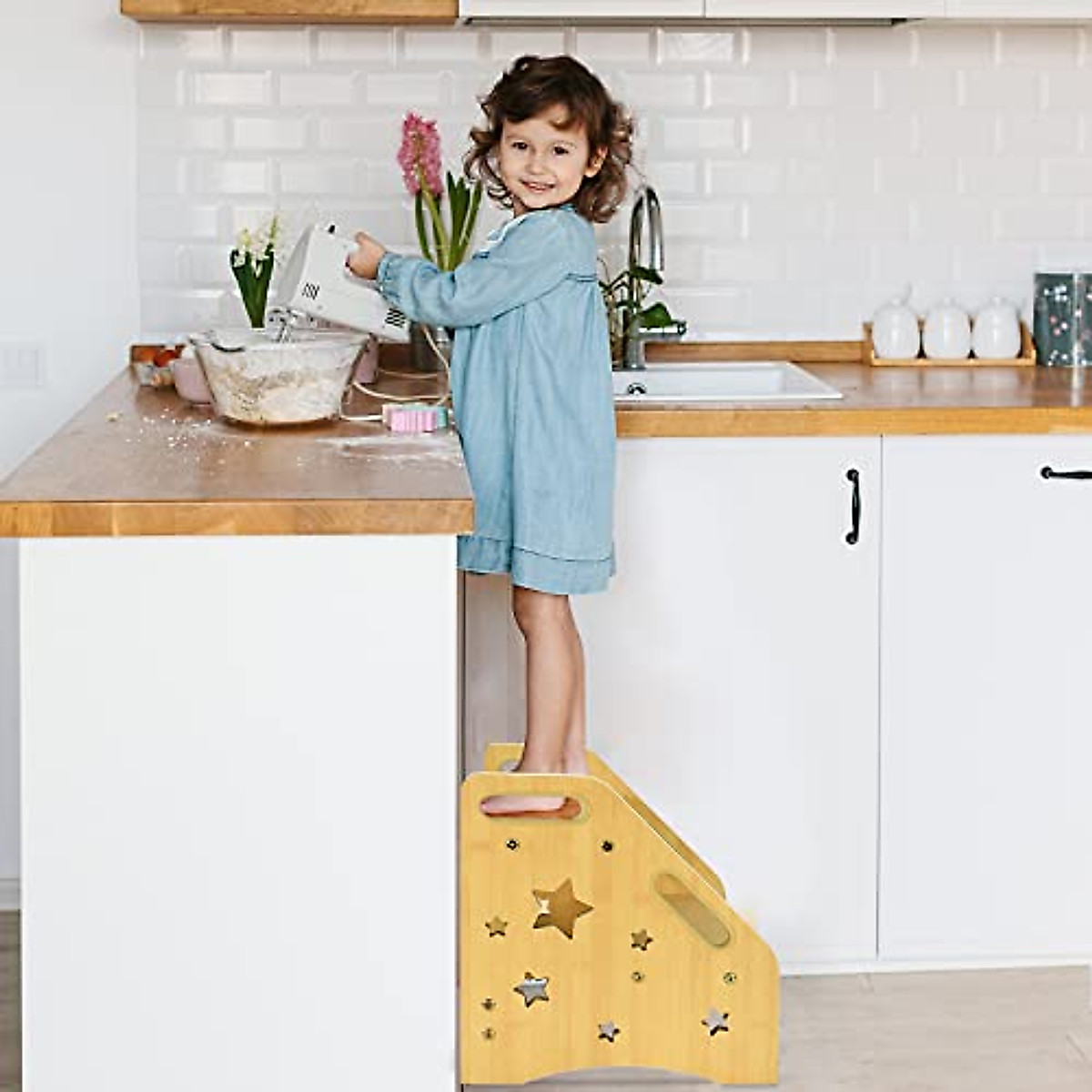 Nursery Step Stool for Kids, 2 Step Toddler Step Stool with Openwork Stars, Toddler Potty Training Step Stool, Kitchen Step Stool with Non-Slip Step Treads and 4 Cutout Handles, Toddler Step Stool