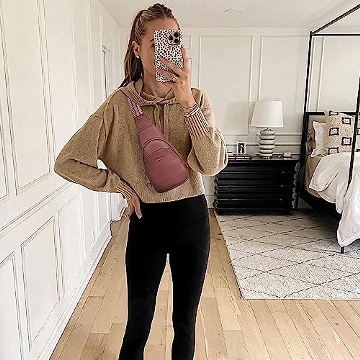 Small CrossBody Bags for Women Trendy Sling Bag Waist Pack, Fanny Pack,Waist Packs with Guitar Strap,Women's Chest Bag