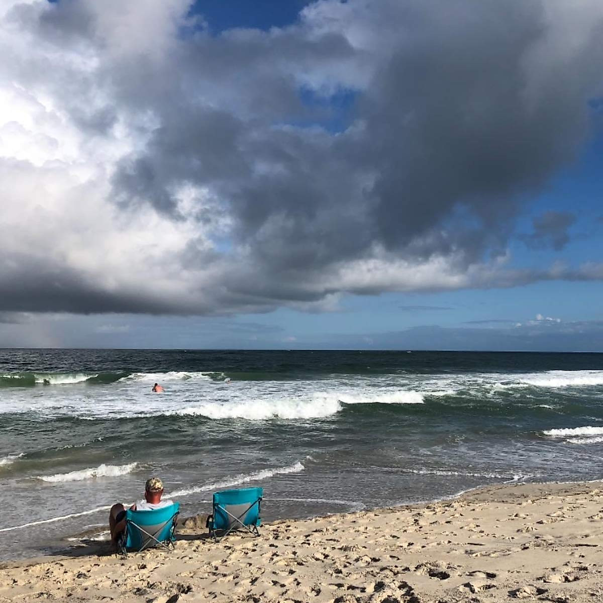 KingCamp Profile Beach, Foding Portable Lightweight Sand Chair for Big Boy with Cup Holder,Carry Bag Padded Armrest for Outdoor Camping Lawn Concert Traveling Festival, Low Back, LowBack_Cyan