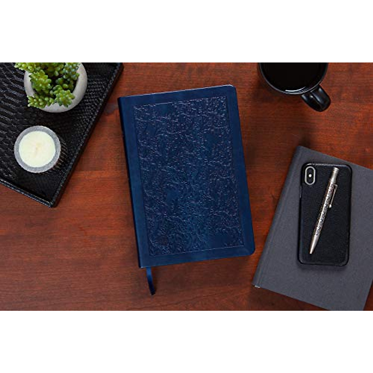 The Passion Translation New Testament (2020 Edition) Large Print Navy: With Psalms, Proverbs, and Song of Songs (Faux Leather) – A Perfect Gift for Confirmation, Holidays, and More