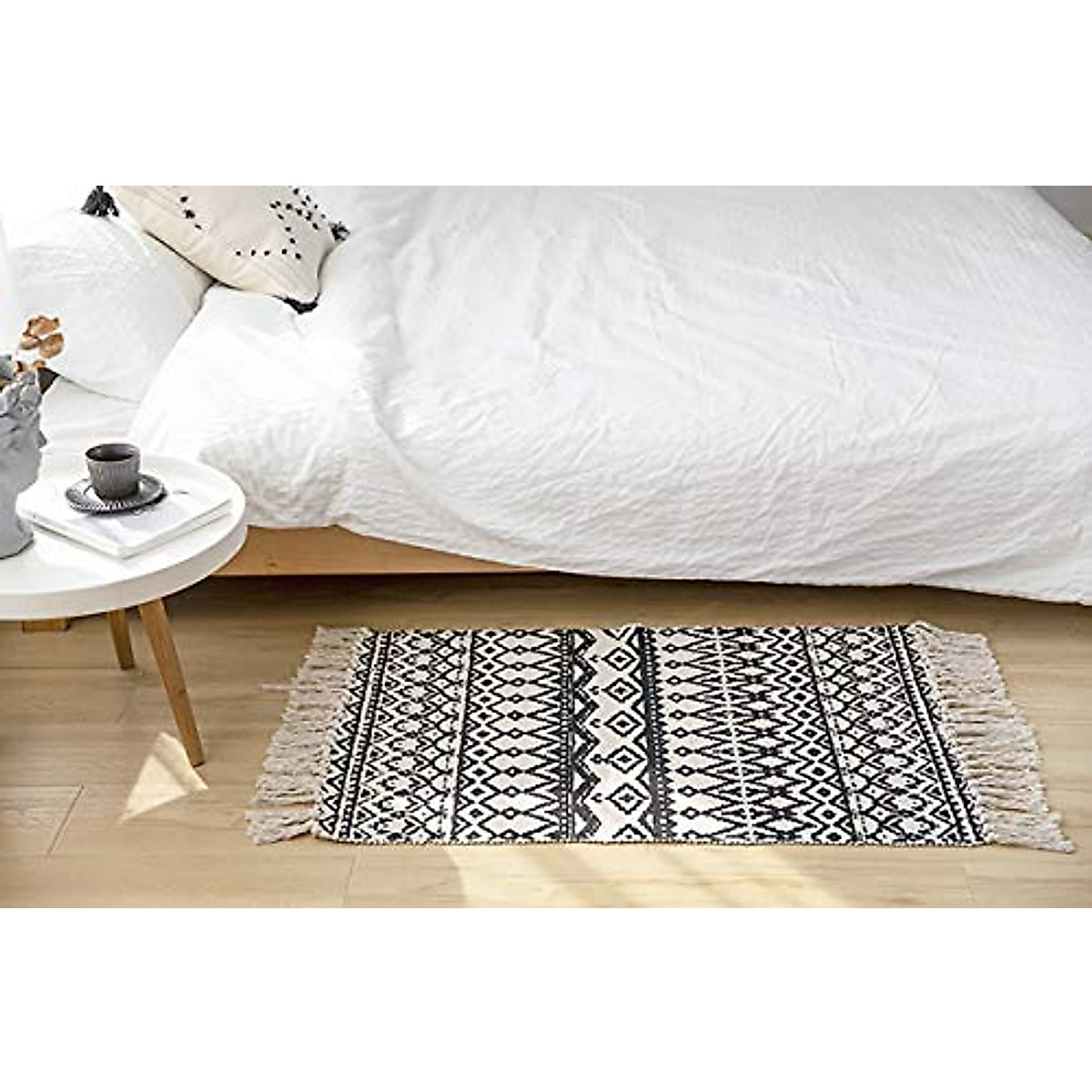 Nicunom 2 Piece Boho Bathroom Rug, 2'x4.2'+2'x3' Geometric Bath Mat, Woven Cotton Rug with Tassels Farmhouse Runner Rugs Machine Washable Boho Carpet for Living Room Kitchen Floor Laundry Room