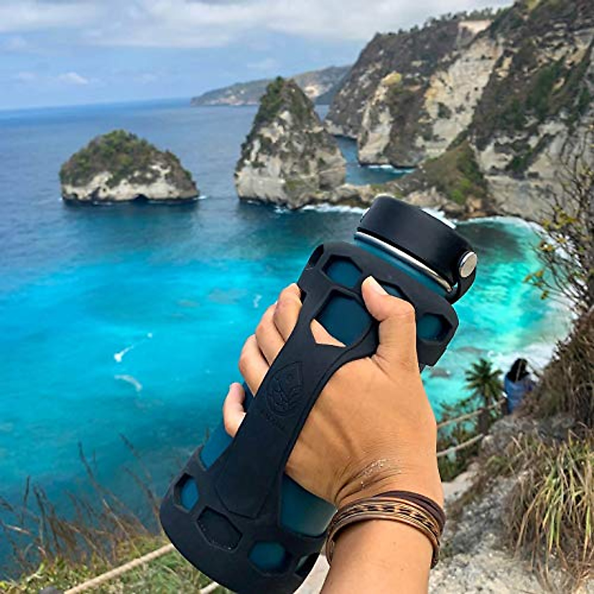 REUZBL Bottle Bumper Silicone Boot Sleeve Protector with Handle Compatible with 40oz Double-Wall Vacuum Insulated Stainless Steel Water Bottles, Black