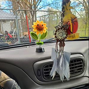 Shaking Sunflower Car Accessories Dashboard Decorations, Smiley Handmade Knitted for Car Interior Home Office Desk Decoration