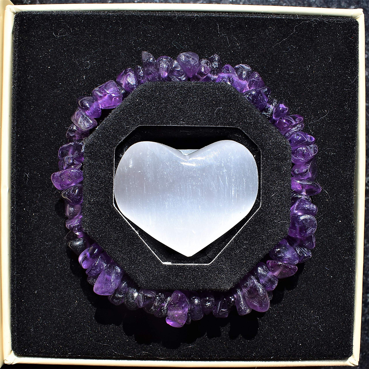 Zenergy Gems CHARGED Premium 7" Natural Dark Amethyst Crystal Chip Bracelet Stretchy + Selenite Heart Charging Crystal (GAIN CREATIVITY, COURAGE, INDEPENDENCE, & PROSPERITY - BALANCES EMOTIONS)