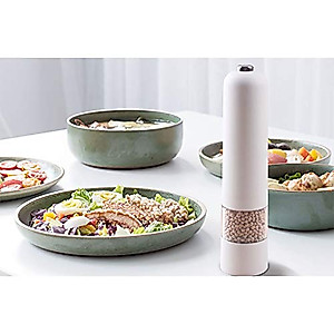 Electric Pepper Grinder, Battery Powered Salt and Pepper Grinder Set, Black Pepper and Pepper Grinder, Electric Salt and Pepper Grinder Set, One Hand Automatic Operation, Kitchen Gadgets (white)
