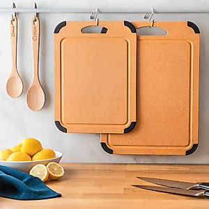 Chef Pomodoro Wood Cutting Board for Kitchen, Dishwasher Safe, Dual-sided with Juice Groove, Non-porous Non-slip Scratch-resistant Surface, Easy Grip Handle, 14.5 x 11 inches