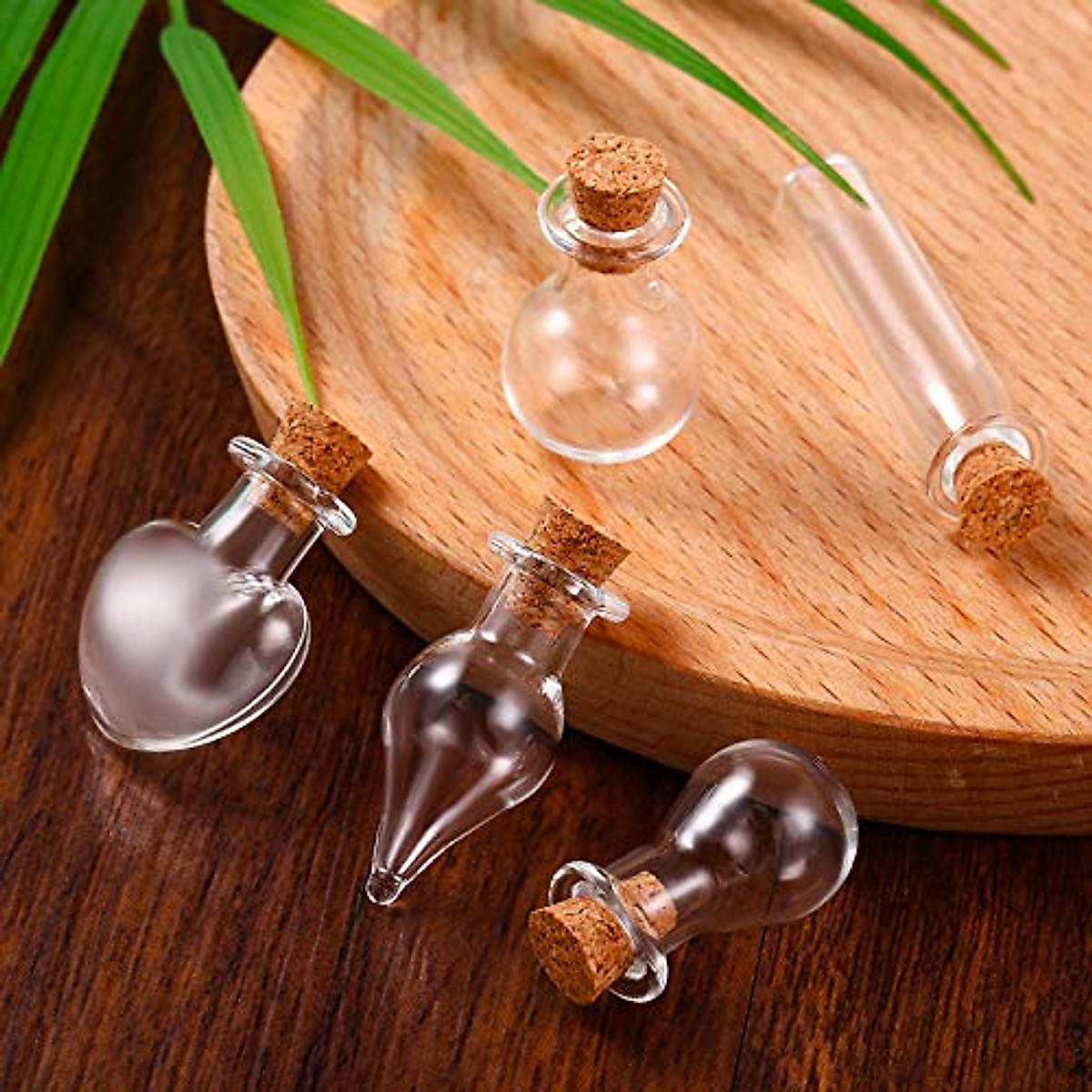 50 Pieces Mini Jars with Cork Stoppers Tiny Cork Glass Bottles Small Wishing , Message Bottle DIY Decoration for Wedding Party Baby Shower Favors (Geometric Shape)