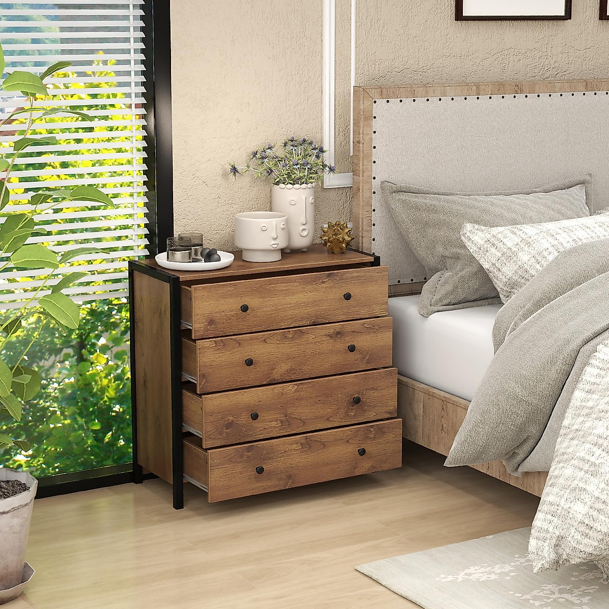 Giantex Dresser for Bedroom with 4 Storage Drawers - Modern Chest of Drawers, Storage Dresser, Nightstand, End Table, Storage Organizer for Closet, Living Room, Hallway, Nursery, Entryway (Brown)