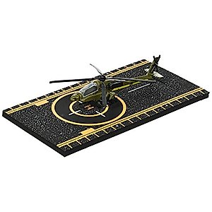 Hot Wings Planes AH-64 Apache with Connectible Runway,Green