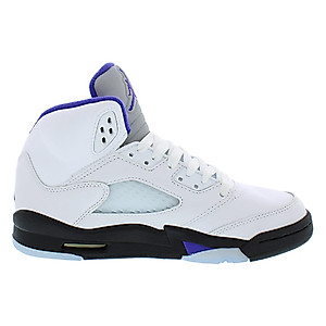Jordan Boy's Air 5 Retro (Big Kid) White/Dark Concord/Black 4.5 Big Kid M