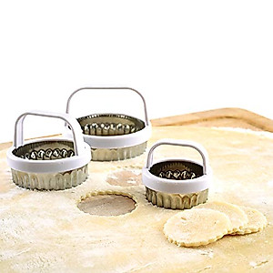 Norpro 3490, Metallic, Scallop Biscuit/Cookie Cutter, Set of 3, One Size