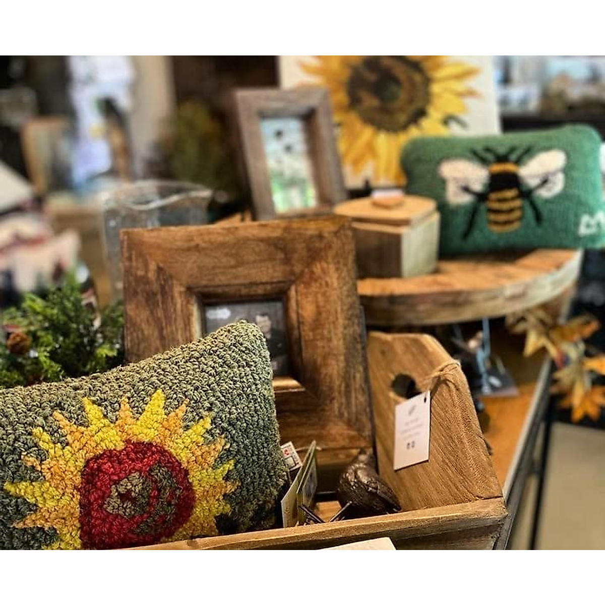 Chandler 4 Corners Artist-Designed Sunflower Hand-Hooked Wool Decorative Throw Pillow (8” x 12”)