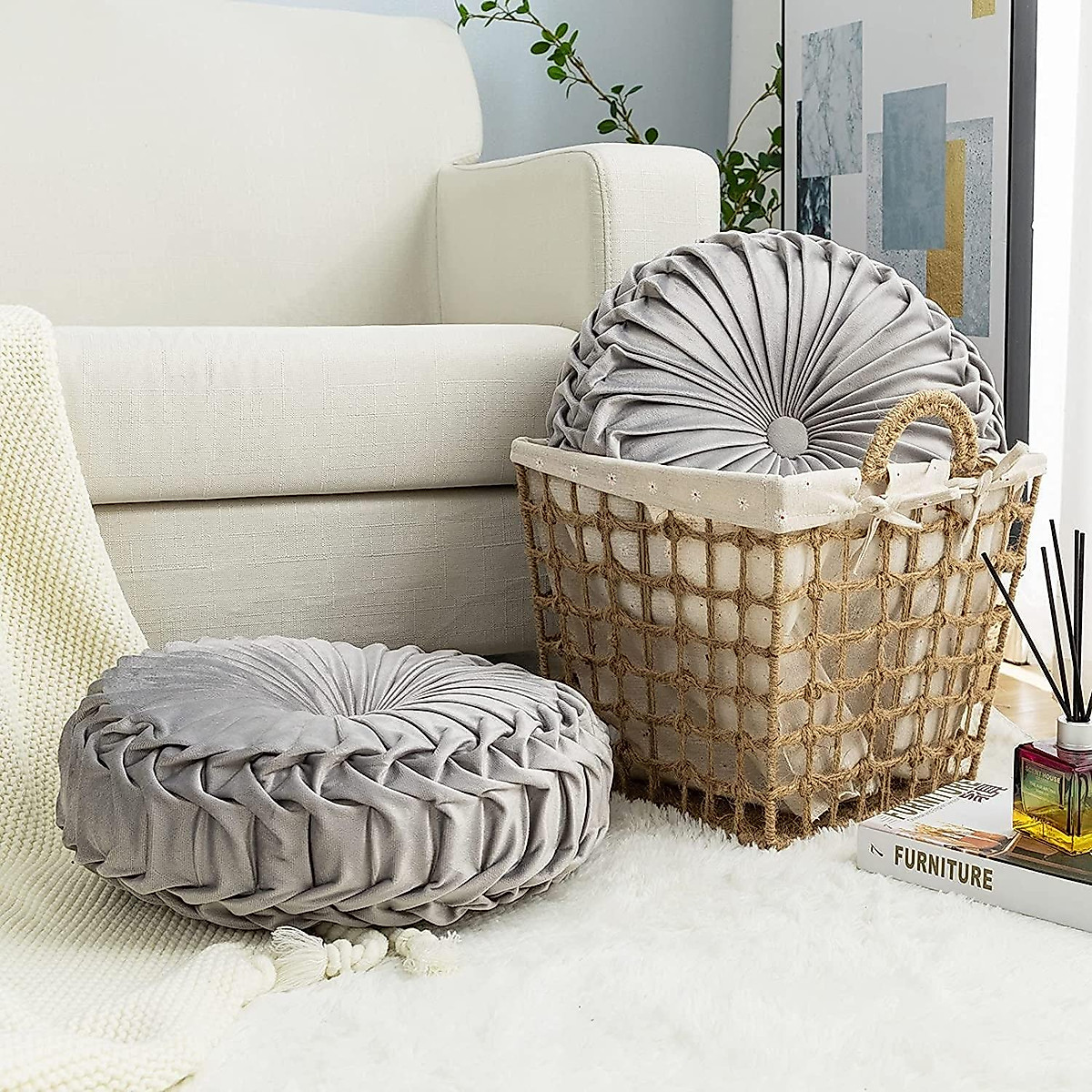 FONORAN Round Throw Pillows，Home 15.7 Round Floor Cushions Pillow，Handcrafted Pumpkin Velvet Home Decorative Back Pillow Cushion for Sofa Couch Chair Bed (Gray)