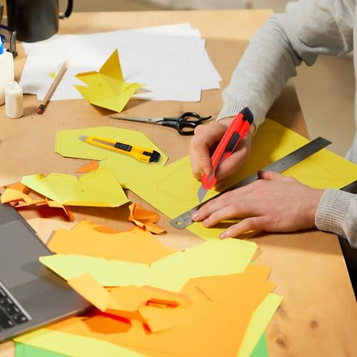 ORIENTOOLS Utility Knife Box Cutter Razor Auto-lock 4-Pack Set, Retractable Box Cutter Snap Off Blades Knife, for Office, Home, Arts, Crafts, Red and Yellow