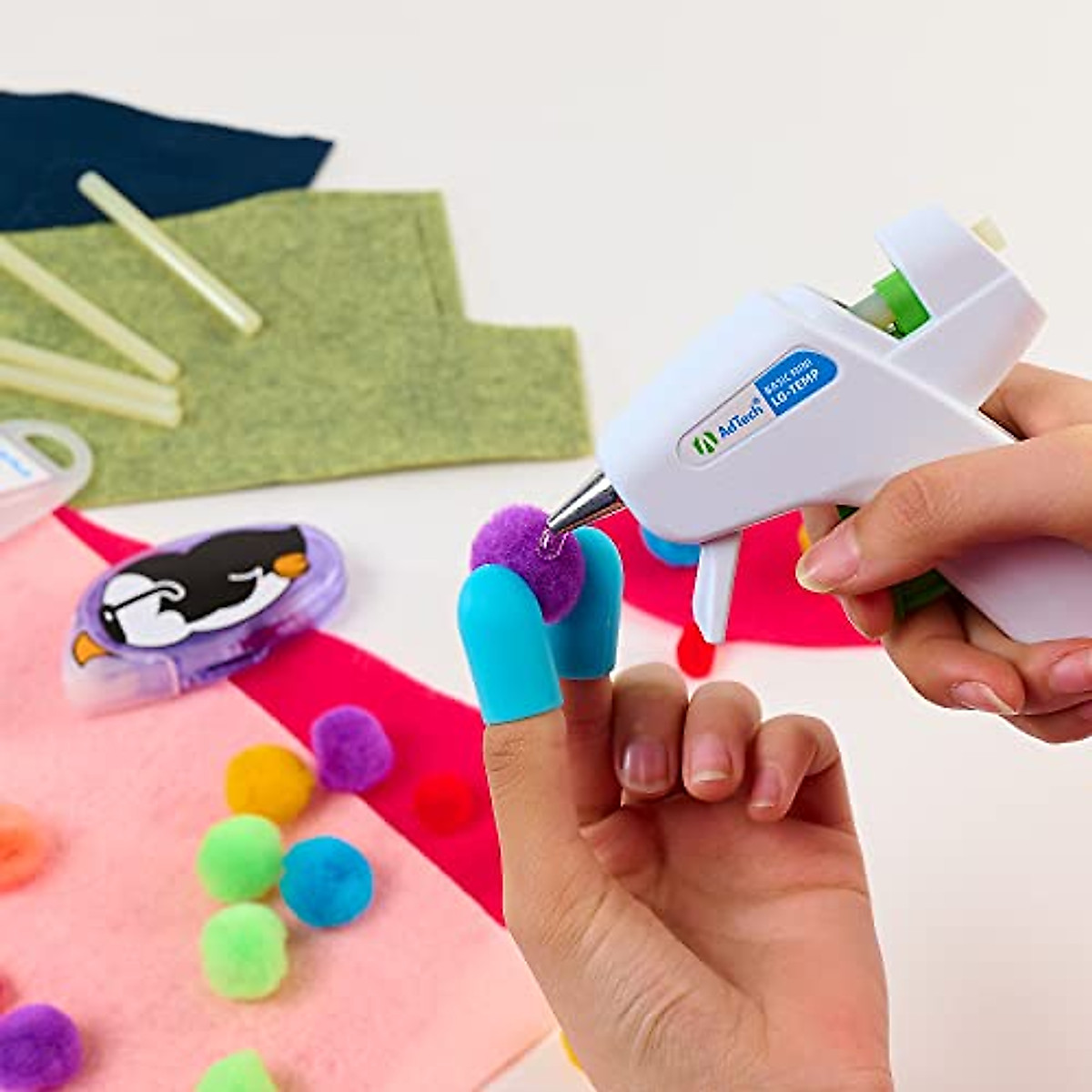 AdTech Low Temp Glue Gun, White