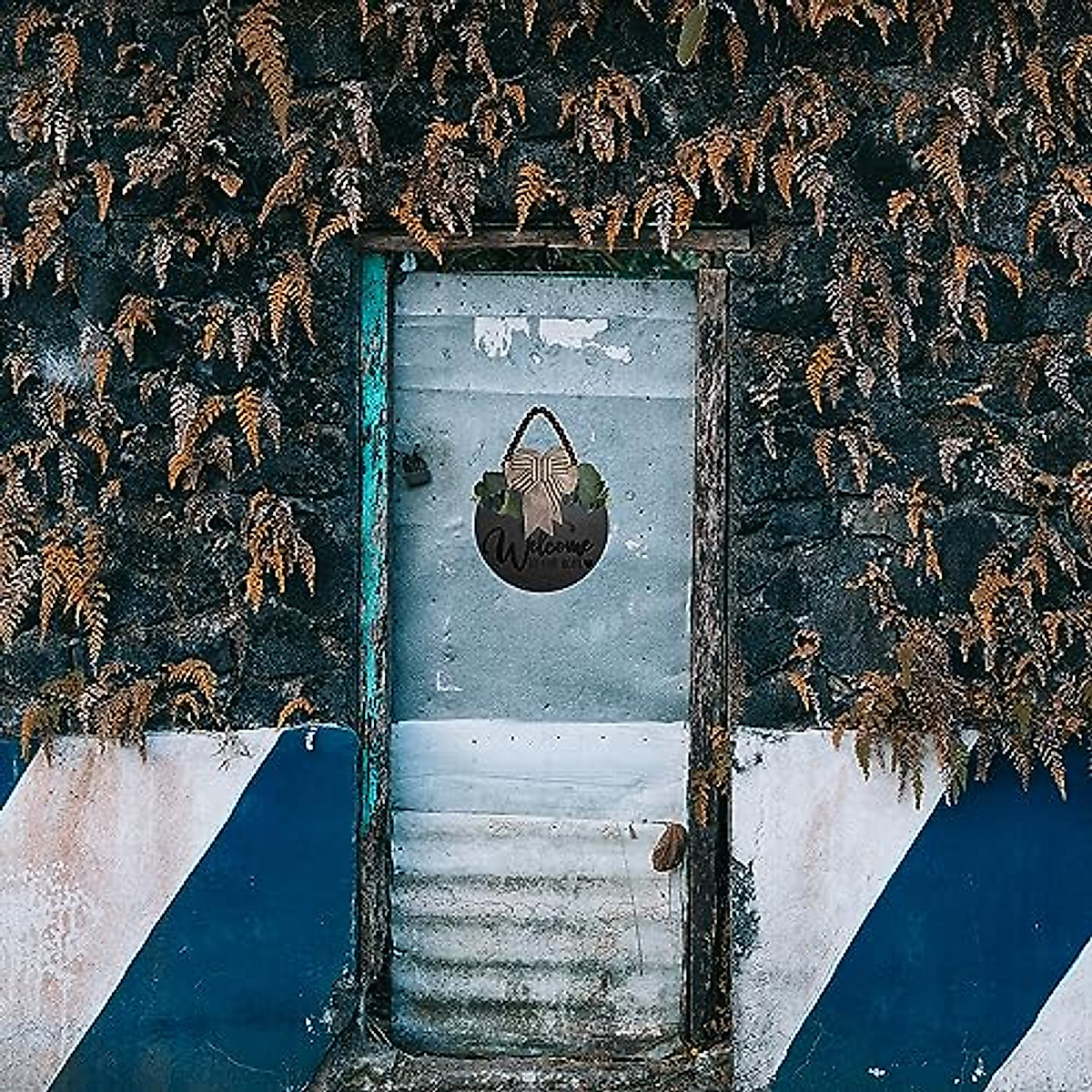 Condorpasea 3D Welcome Sign for Front Door | Home/Farmhouse Porch Décor Wooden Hanging Sign with Artificial Leaves and Rustic Beads | Christmas Classroom |12" Round