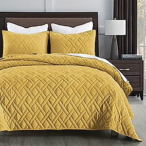 Quilt Set King Size Yellow, Classic Geometric Diamond Stitched Pattern, Ultra Soft Microfiber Lightweight Bedding Set Quilted Bedspread Coverlet for All Season, 3 Piece Includes 1 Quilt and 2 Shams
