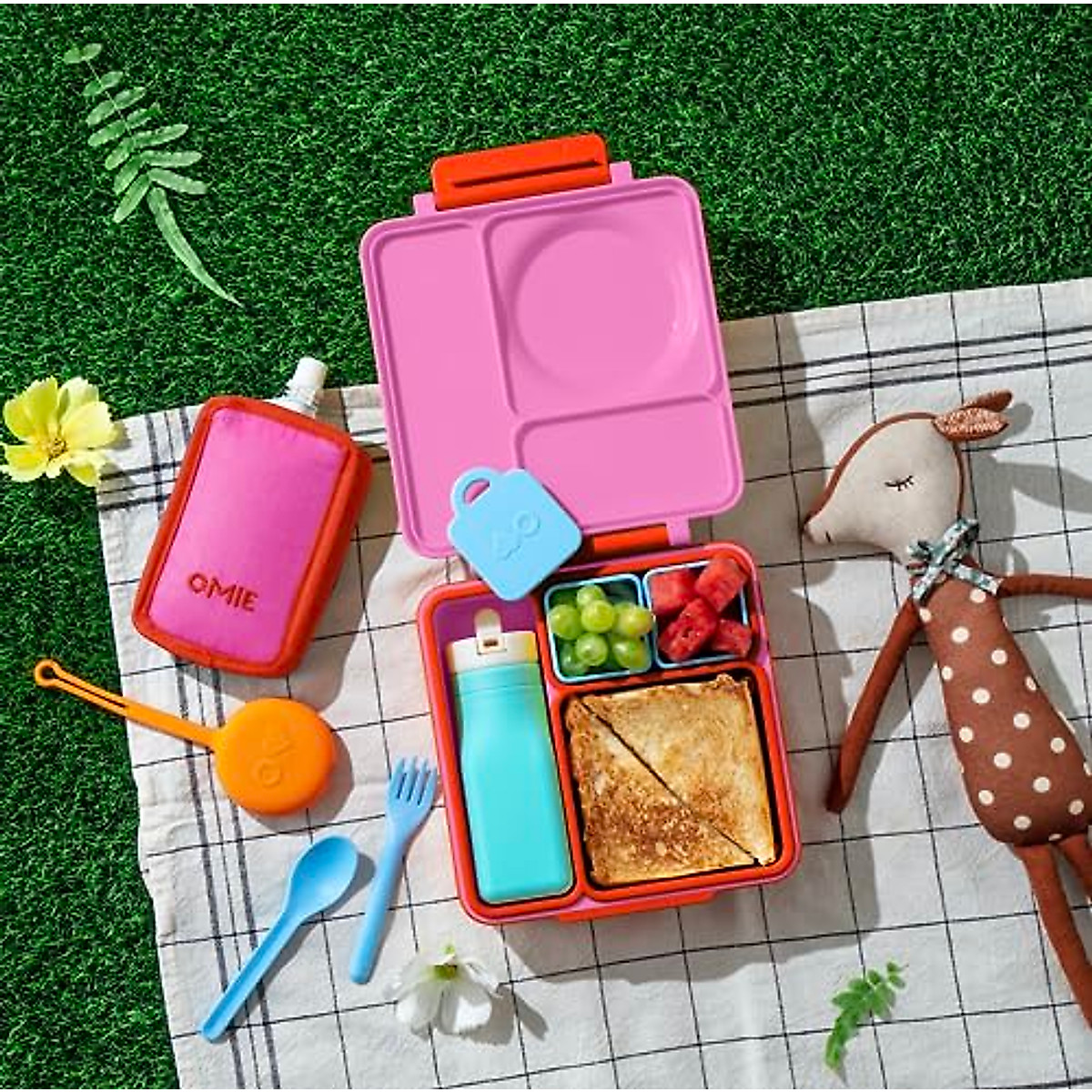 Omie OmieChill | Travel Food Pouch Cooler | Fits Standard 3.5-4 oz Food Pouches | 100% Nylon Sleeve with Freezable Pack (Pink)