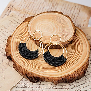 Raffia Hoop Earrings for Women Fun Boho Summer Beach Earrings Handmade Straw Wicker Rattan Dangle Earrings Statement Geometric Round Drop Earrings Bohemian Jewelry, Black