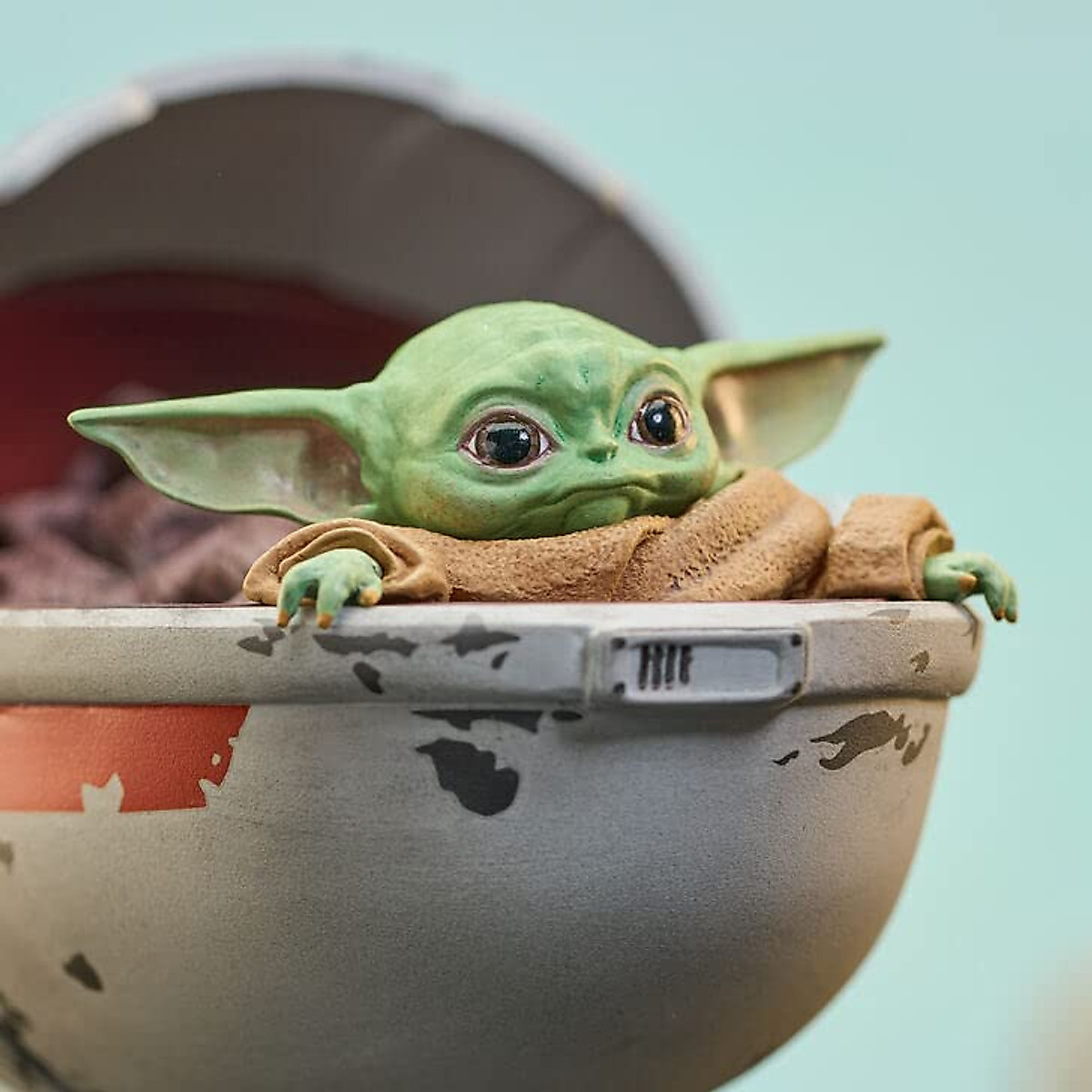 Diamond Select Toys Star Wars: The Mandalorian: The Child with Pram 1:6 Scale Statue, 5.5 inches