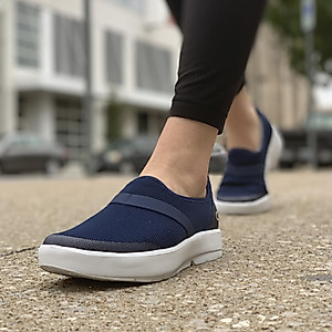 OOFOS OOmg Low Shoe, Navy & White - Women’s Size 9.5 - Lightweight Recovery Footwear - Reduces Stress on Feet, Joints & Back - Machine Washable