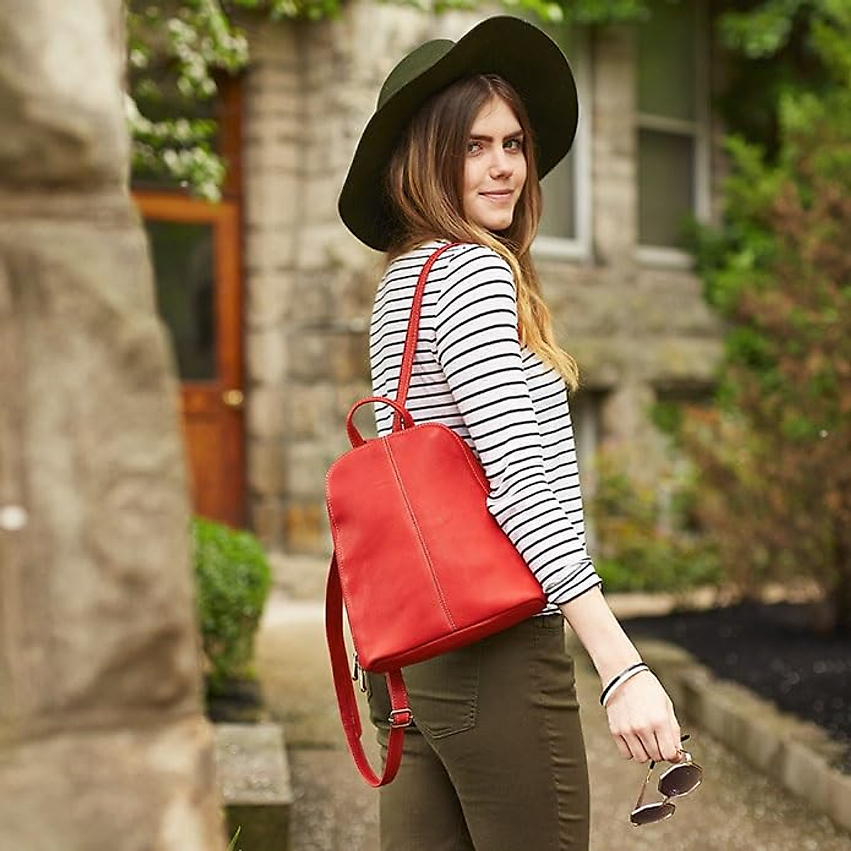 Le Donne Leather U-Zip Bag - Women's Designer Leather Sling/Backpack - Versatile Bag With Adjustable & Convertible Strap - Multipurpose Casual Travel Bag