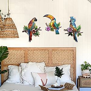 J-Fly Metal Parrot Wall Decor Tropical Outdoor Wall Decor Parrot Outdoor Metal Wall Art Metal Bird Wall Decor Outdoor Toucans Decor Patio Wall Fence Garden Home Kitchen Decor 11 Inch