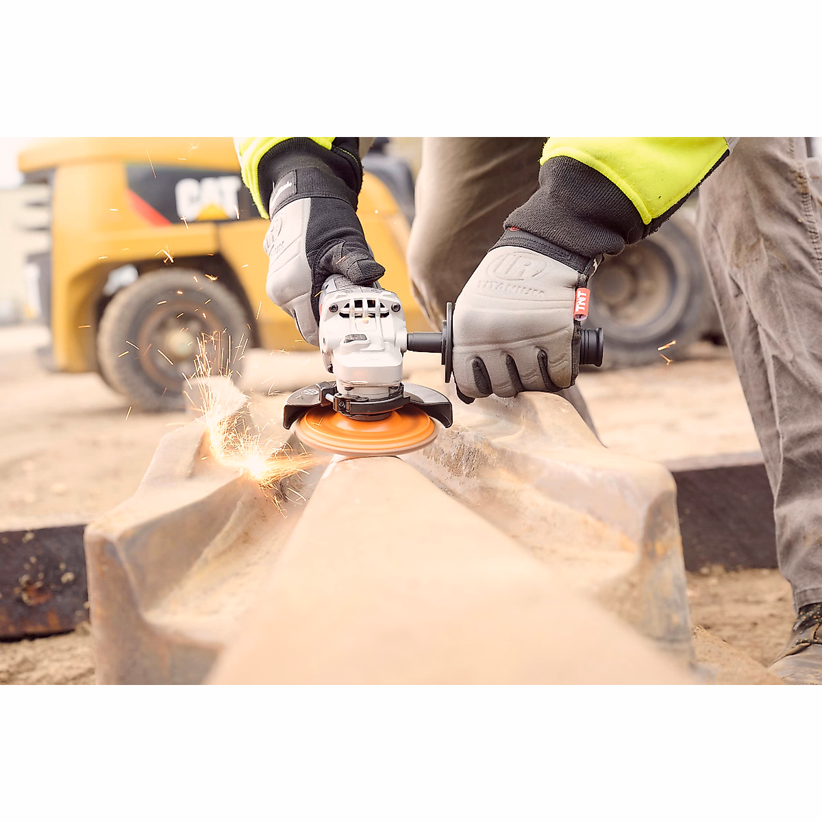 Ingersoll Rand G5351-K22-20V Cordless Angle Grinder and Cut-off Tool, 2 Battery Kit, 8000 RPM, 1HP, 4.5" Wheel