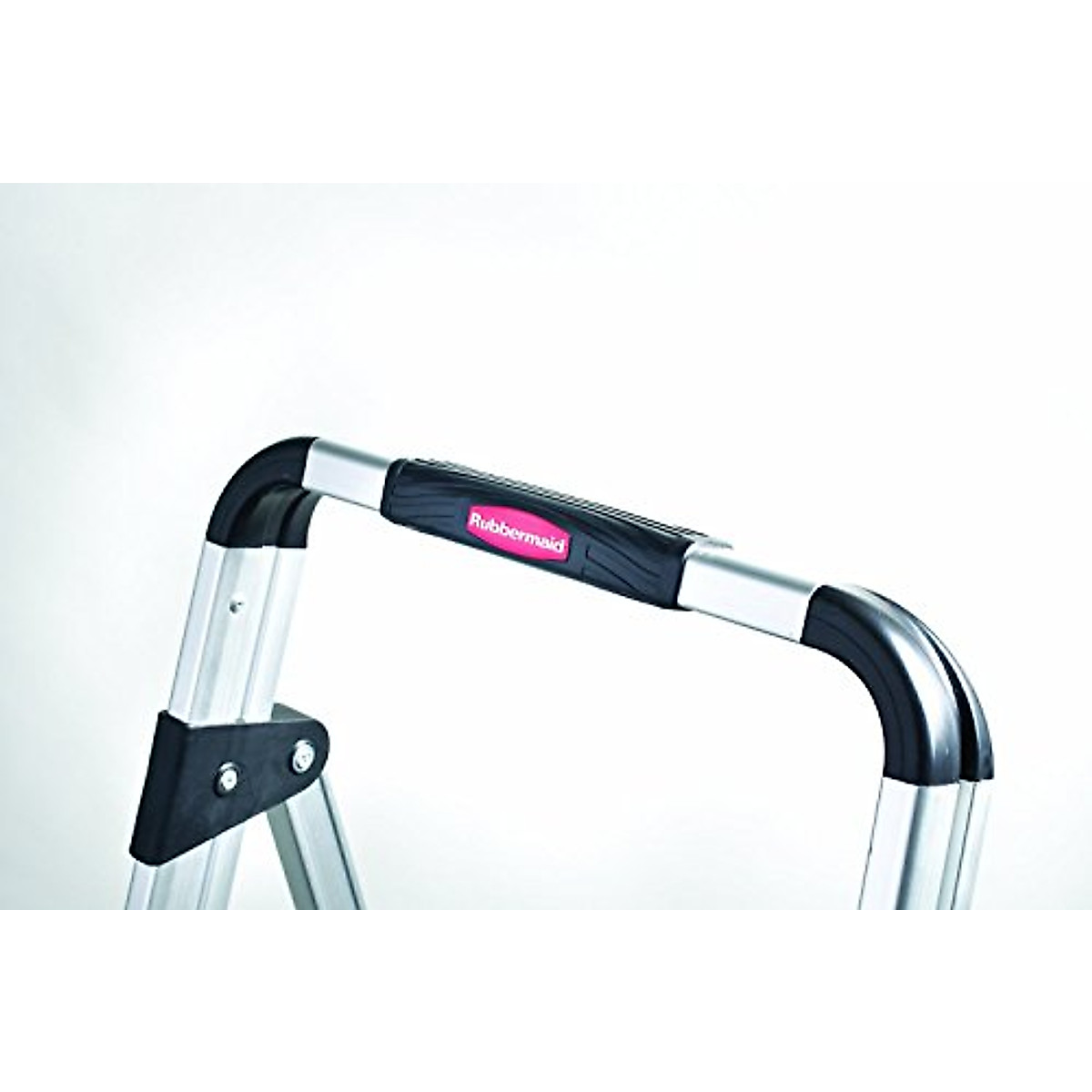 Rubbermaid RM-AUL3G 3-Step Ultra-Light Aluminum Stool with Plastic Top Step, 225 lb Capacity, Silver Finish