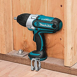 Makita XWT04S1 18V LXT® Lithium-Ion Cordless 1/2" Sq. Drive Impact Wrench Kit (3.0Ah)