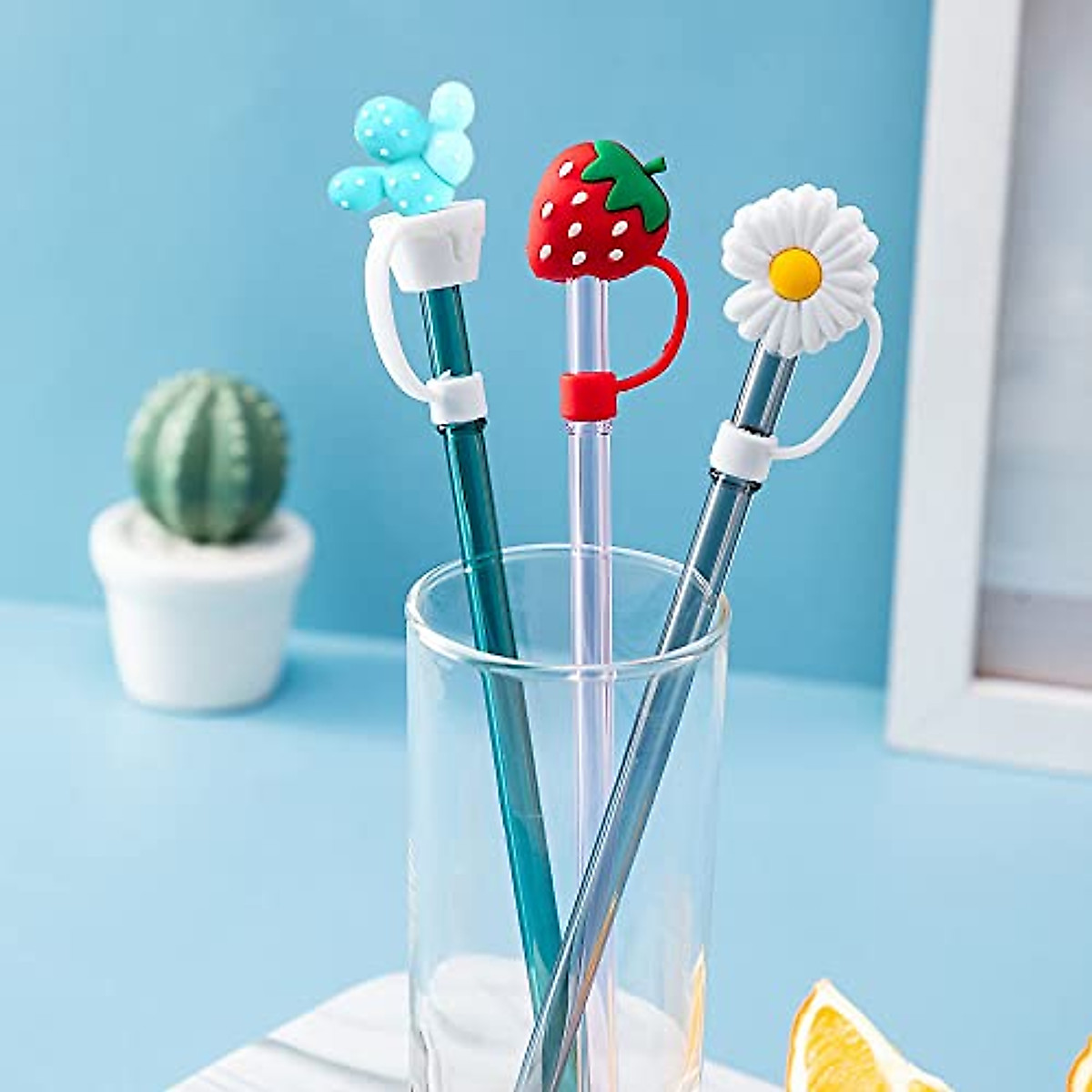 8pcs Drinking Straw Covers Cap, Lovely Cartoon Reusable Drinking Straw Tips Lids, Straw Toppers for Tumblers, Portable Cute Straw Tips Covers, Dust Proof Plugs Cap Protector (8 different patterns)
