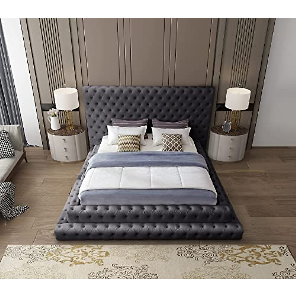 Meridian Furniture Revel Collection Velvet Upholstered Bed with Deep Button Tufting, King, Grey