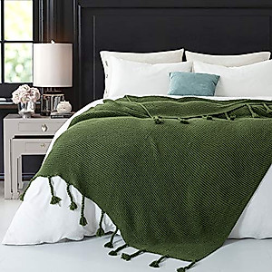 RUDONG M Knitted Throw Blanket with Fringe, Forest Green Knit Throw Blanket for Couch Bed Sofa 50" x 60"