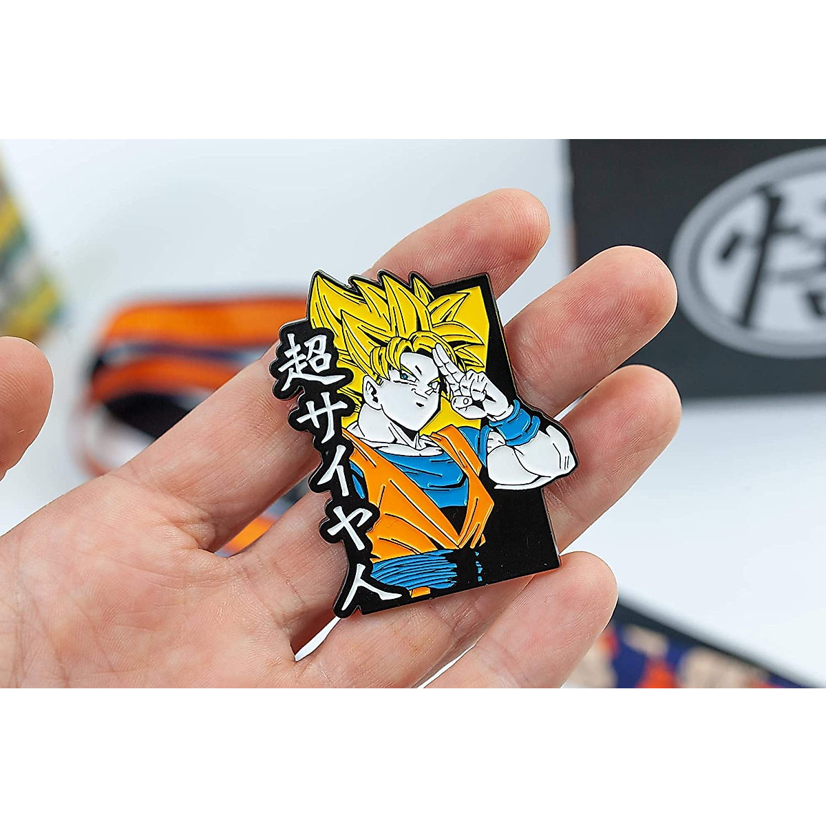 JUST FUNKY Dragon Ball Z Goku Collector Looksee Box Items | Geeky Gift Box | 5 Themed Toy Collectibles
